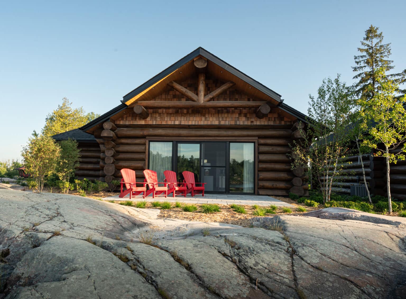 Stay Killarney Mountain Lodge