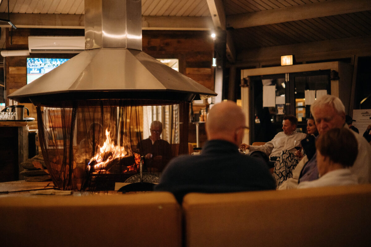 Carousel Lounge – Killarney Mountain Lodge