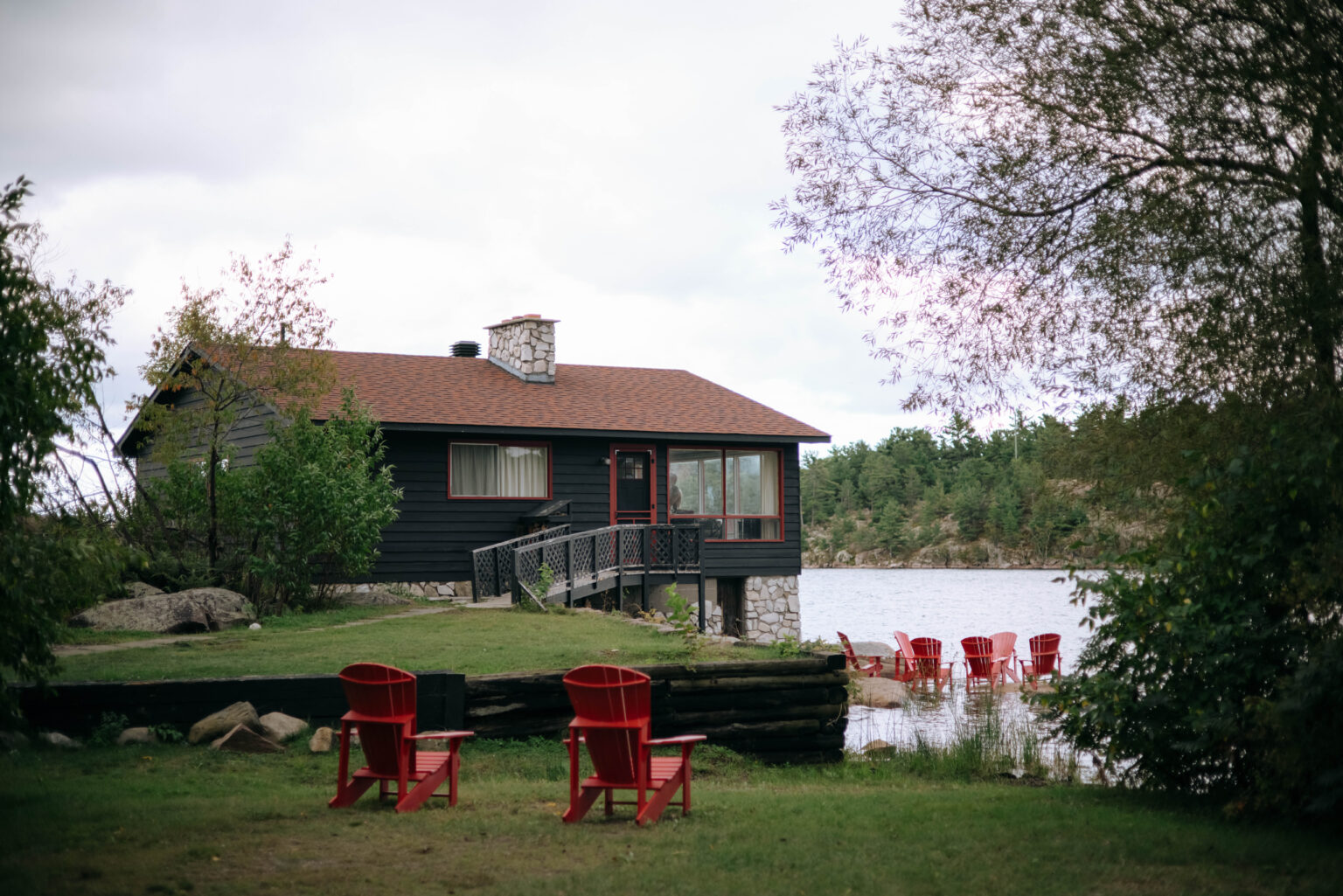 Stay – Killarney Mountain Lodge